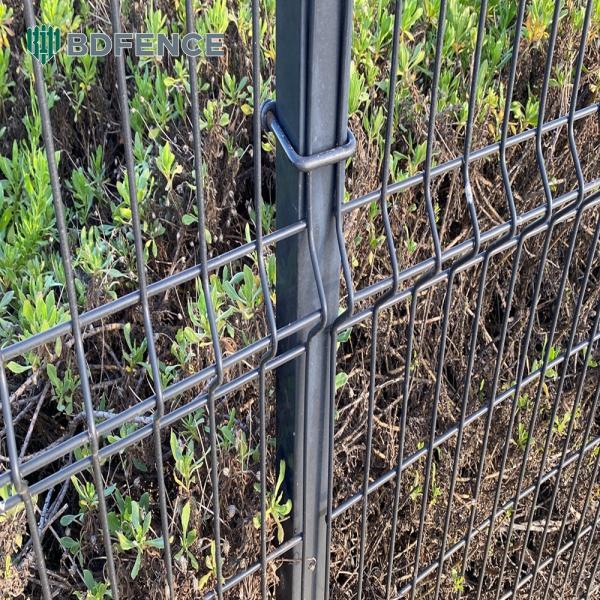 Quality Kindergarten 1.8 M High V Mesh Fencing Playground Safety for sale