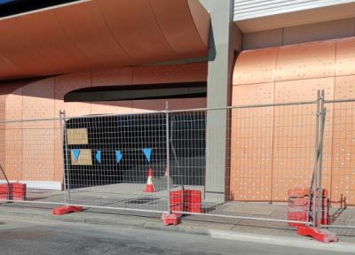 China Electric Welding Australia Temporary Fence 75*150mm Hole Size With Feet for sale