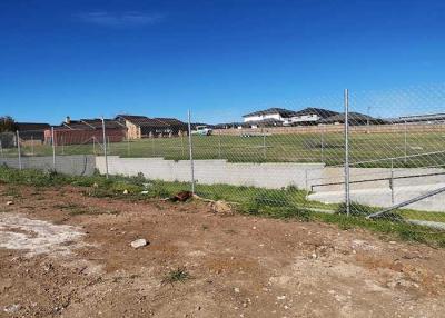 China SGS Simple Weaving Diamond Chain Link Fence for railway for sale