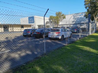 China Industrial Security 9 Gauge 50x50mm Green Coated Chain Link Fence 8Ft for sale