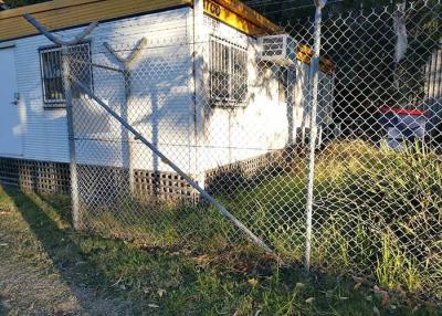 China PVC Coated Chain Link Fencing Mesh Size 60*60mm And 48*2mm Post for sale