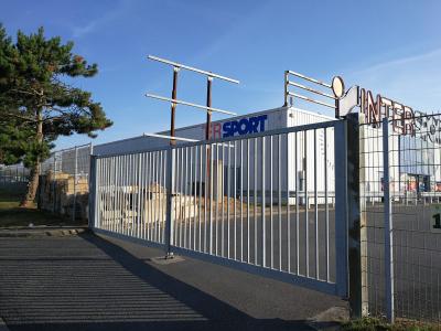 China Installed Easily Door Odm Fence Sliding Gate 7 Feet Height Iron Metal for sale