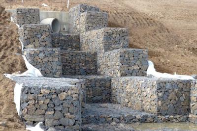 China Heavy Galvanized Gabion Fence System Hexagonal 2x1x1m for sale