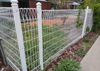 China Triangle Bend H830mm Welded Wire Garden Fence for sale