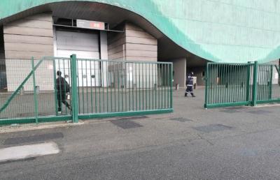 China Metal Welded Wire Mesh Fence Gate For Home And Garden for sale