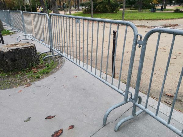 Quality Metal Galvanized Temporary Crowd Control Fencing For Bridge for sale