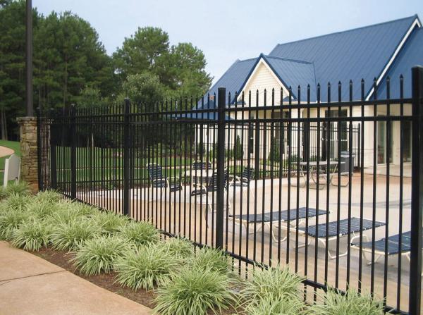 China Powder Coated Steel Wall Fence Galvanized PVC Coated Black Iron Fencing for Villa Garden Decorative Low Tubular Steel Fence supplier