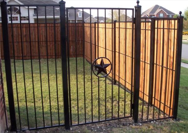 Quality 3 Rails Decorative Aluminium Fencing 125mm Picket Distance Square Post Or for sale