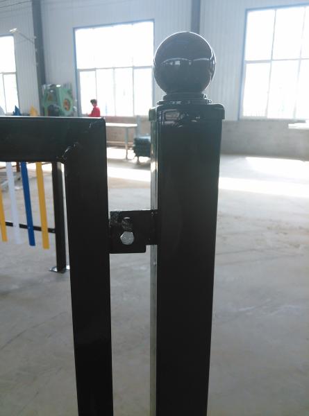 Quality 3 Rails Decorative Aluminium Fencing 125mm Picket Distance Square Post Or for sale