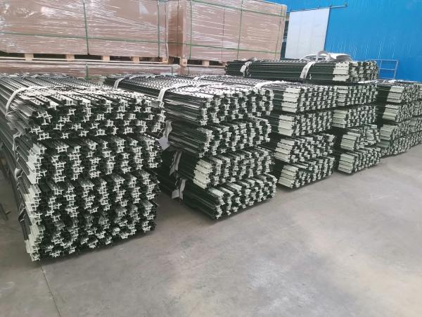 Quality Black Steel Painted Colors Y Fence Post For Cattle Fence for sale