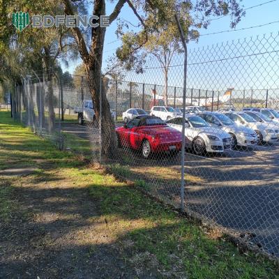 Cina Integrazione stazione ordini con recinzione in rete metallica plastificata per drive-thru da 5 piedi in vendita