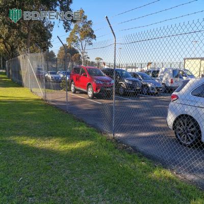 Cina Integrazione stazione ordini con recinzione in rete metallica plastificata per drive-thru da 5 piedi in vendita