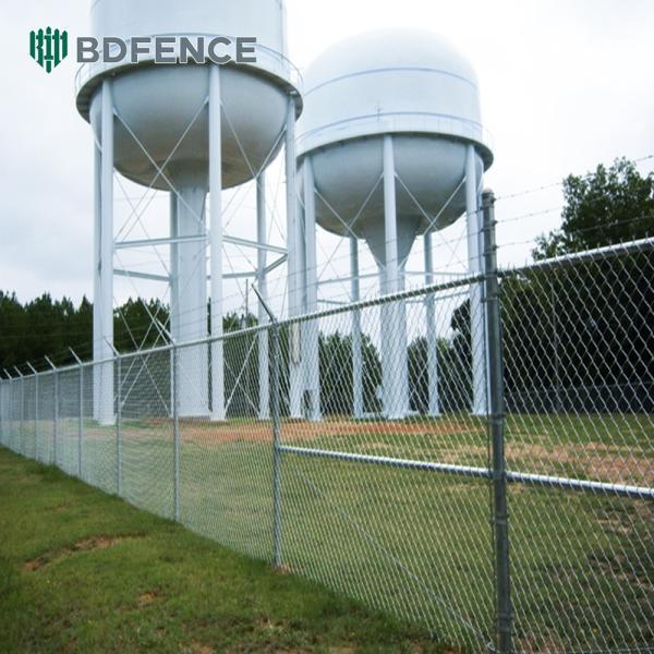 Quality Logistics Park Chain Link Fence Loading Dock for sale