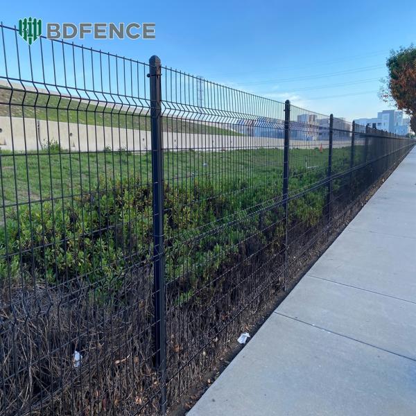 Quality Villa Courtyard 2.0 M High V Mesh Security Fencing Security Guard for sale