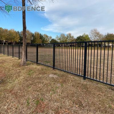 China Dependable Tubular Steel Fence Weather-Resilient for sale