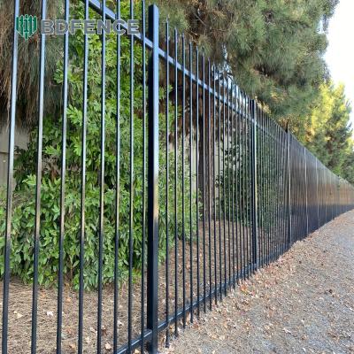 China Houses Snow Load Tubular Steel Fence Arctic Grade for sale
