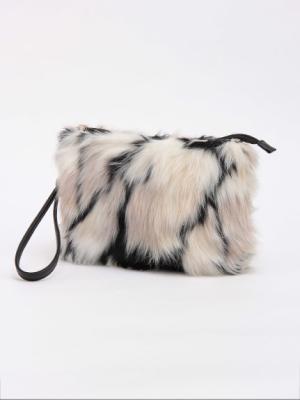 China Modern Design of the Atmosphere Clutch Bag in Fake Fur Fabric Fur Evening Bag Chic Style Handbag for Adult Short Strap for sale