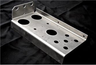 Cina Laser Cnc Cutting Steel Plate Fabrication Tractor Sheet Metal Fabrication Parts in vendita