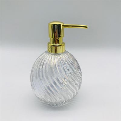 China Iridescence Glass Bathroom Accessories Set Swirl For home hotel usage for sale
