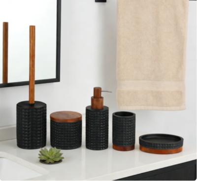 China Polyresin bathroom accessories set round with checker pattern and wood accessoires lotion pump bottle soap dish for sale