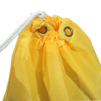 China Hochleistungs-Zoll-Stoff-Zugschnur-Tasche des Polyester-210D 22x28 zu verkaufen