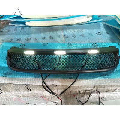 Cina Luci materiali di Front Grill Mesh With LED dell'ABS per Mitsubishi Tritone L200 2019+ in vendita