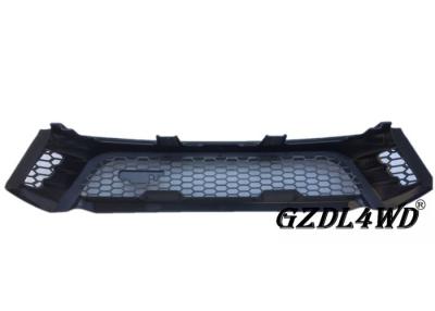 中国 TRDトヨタ・ハイラックスの注文のグリルの網、赤いTRDのレタリングが付いている注文のトラックのグリル 販売のため