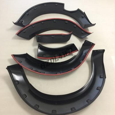 China ABS de Plastic Zwarte Gloed van het de Boogstootkussen van het Autowiel voor Nissan Navara np300/Autotoebehoren Te koop