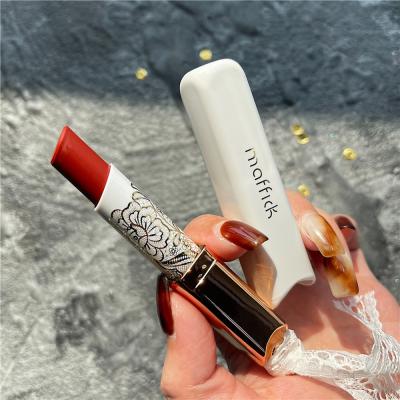 China Lace Light Mist Matte Lipstick Non-drying Soft Silky Moisturizing Long-lasting Color Non-stick Cup Beginner Lip Makeup for sale