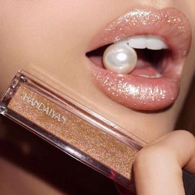 China New Dazzling Lip Color Lip Glaze Pearl Light Moisturizes Shiny Liquid Lipgloss for sale