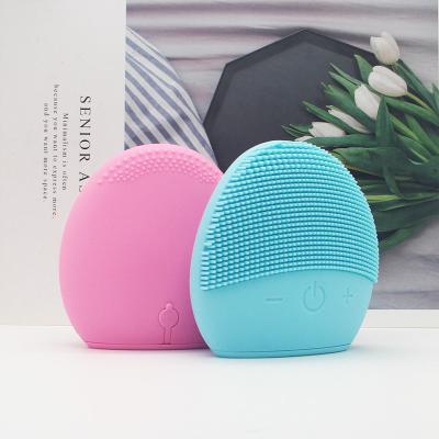 China Deep Clean Silicone Cleaner Massage Device Face Beauty Care Instruments for sale