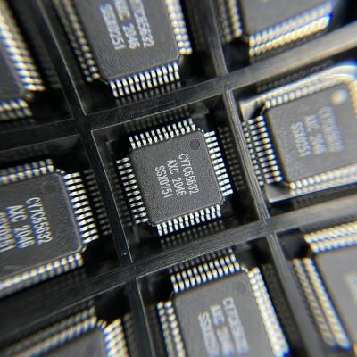 China Circuito monolítico 48TQFP CY7C65632-48AXC do ICS USB dos circuitos integrados do semicondutor de Cypress à venda