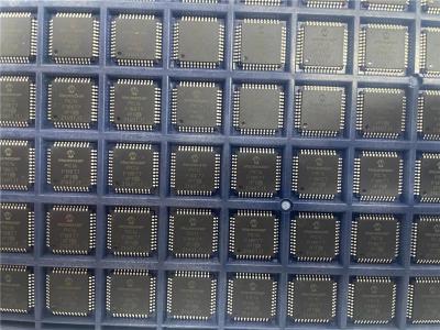 中国 PIC16F18877-I/PT 8のかまれたマイクロ制御回路MCU記憶TQFP-44 販売のため