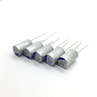 China Capacidade eletrolítica contínua do tampão de filtro baixa ESR UPL1C222M1016 do poder dos capacitores 16V2200UF à venda