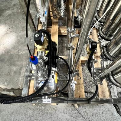 Cina 500L/H 1.7kW-380-415V 2x serbatoi di FRP Acqua salata impianto di osmosi inversa in vendita