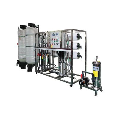 Chine 8TPH 14kW-380-415V 2xFRP réservoirs d'eau saumâtre usine d'osmose inverse à vendre