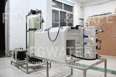 China Sistema de ósmosis reversa de la agua de mar de 1100LPH 45000mg/L en venta
