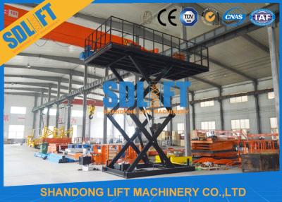 Cina 4.0kw 3T 6000mm che l'automobile idraulica di forbici solleva 4 lati custodicono Rail in vendita