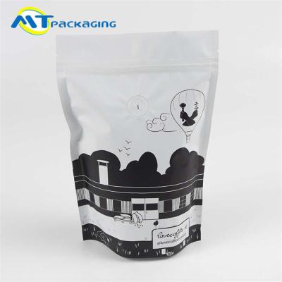 China Large Capacity Stand Up Gusseted Pouch Leak Proof With One Way Exhaust Valve for sale