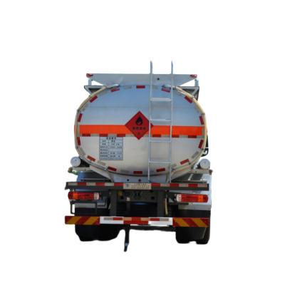 Cina SINOTRUK HOWO TX Camion con serbatoio di carburante 350 CV 8X4 Camion di consegna di carburante in vendita