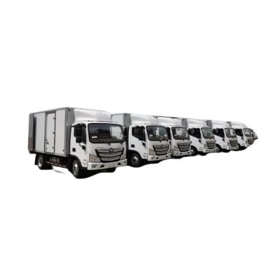 China Pequeño Sinotruk HOWO Foton 4X2 Light Van Box Cargo Truck 8cbm 10cbm con motor diésel en venta