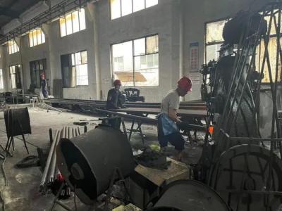 China High Grade Stainless Steel Tube and Pipe with 2B No.1 No.4 Surface Finishes for Architectural Decoration for sale