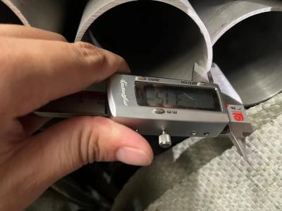 China Round 304 316L Stainless Steel Tubes 6mm Thread Male Female Welded Pipe Suitable for Architectural Decoration for sale