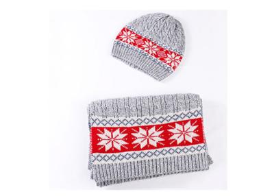 China Holiday Warm Winter Accessories Leaf Cute Beanie Hat / Scarf And Gloves Kit for sale