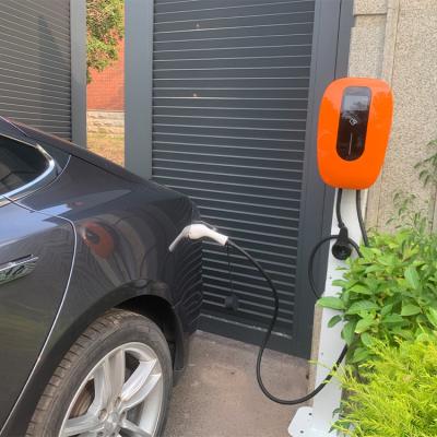 Cina Caricabatteria per auto da parete con scheda RFID Cavo da 3,5 m Caricabatteria per auto elettrica di tipo 1 in vendita