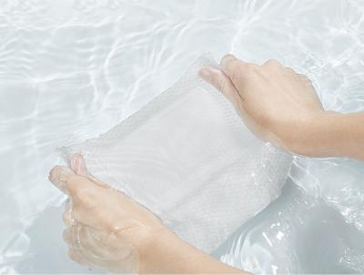 Cina 10pcs che pulisce le strofinate bagnate per il campione economico dell'OEM della fabbrica molle delle salviettine per neonati del materiale di Spunlace del bambino libero in vendita