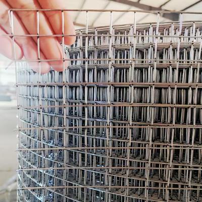 China Tipo de rollo galvanizado eléctrico de malla de alambre soldado agujero cuadrado agujero rectángulo en venta