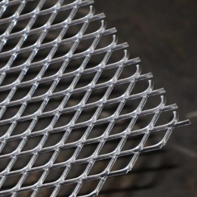 China Stretched Expanded Diamond Mesh Metal Lath Galvanized Steel Diamond Shape  0.5-3.2m Width for sale