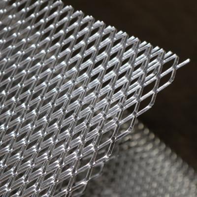 China Anodizado em pó revestimento de superfície de alumínio espalhada de malha de metal estirada de forma de diamante à venda