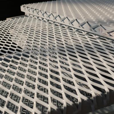 China Facade Cladding PVDF Expanded Aluminum Mesh For Curtain Wall for sale
